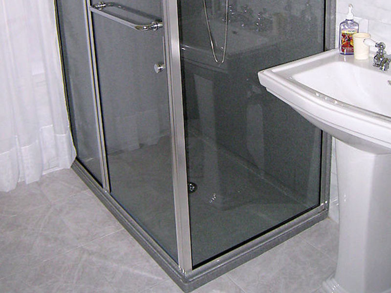 Dual Curb Shower Base | Southern Materials Bathroom Remodel